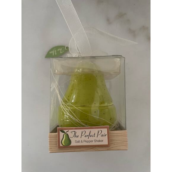 Kate Aspen | Kitchen | Kate Aspen Salt Pepper Shaker The Perfect Pair ...